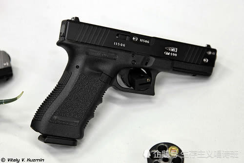 谁在仿Glock手枪：中美俄公开造伊朗悄悄仿