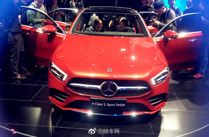 奔驰A级三厢于北京 全球首发-新浪汽车