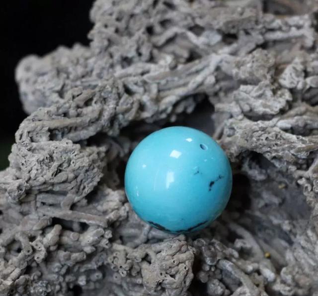 这种绿松石完美的像假货，美国人却把它奉为宝贝？