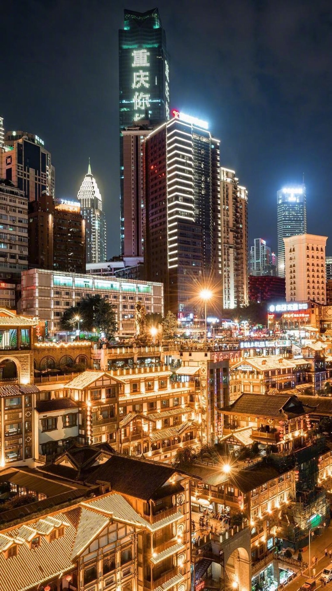 跟着千与千寻，感受洪崖洞二次元的璀璨夜景，真的美哭了|二次元|洪崖洞|千与千寻_新浪新闻