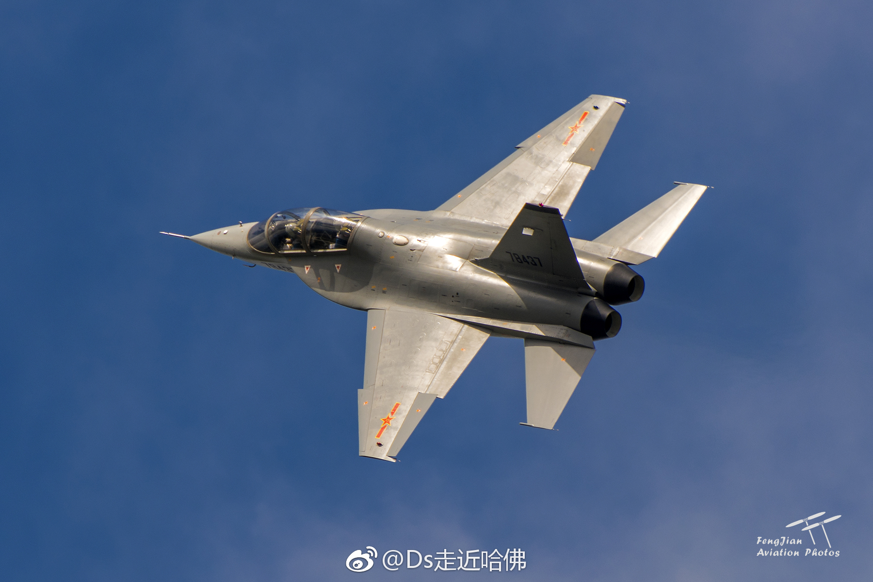 中国空军新一代高级教练机教10，出口型叫L15