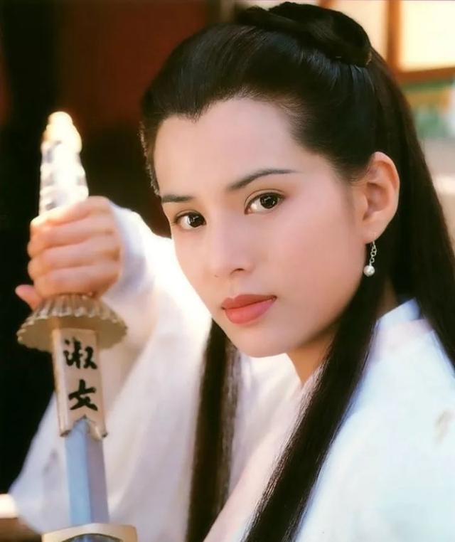 任世事变迁物欲横流，20年后她还是当年演小龙女的李若彤|小龙女|李若彤|神雕侠侣_新浪新闻