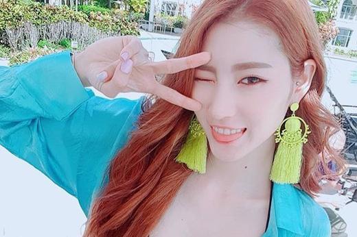 韩国女团H.U.B日籍成员RUI自曝泳装照秀身材|韩国|日籍|女团_新浪新闻