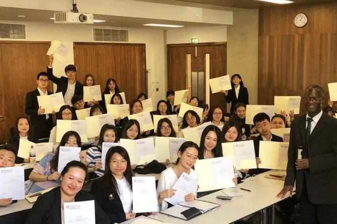 剑桥大学招生官Charles Roddie博士到访高顿集团上海总部|高顿|剑桥大学|学员_新浪新闻