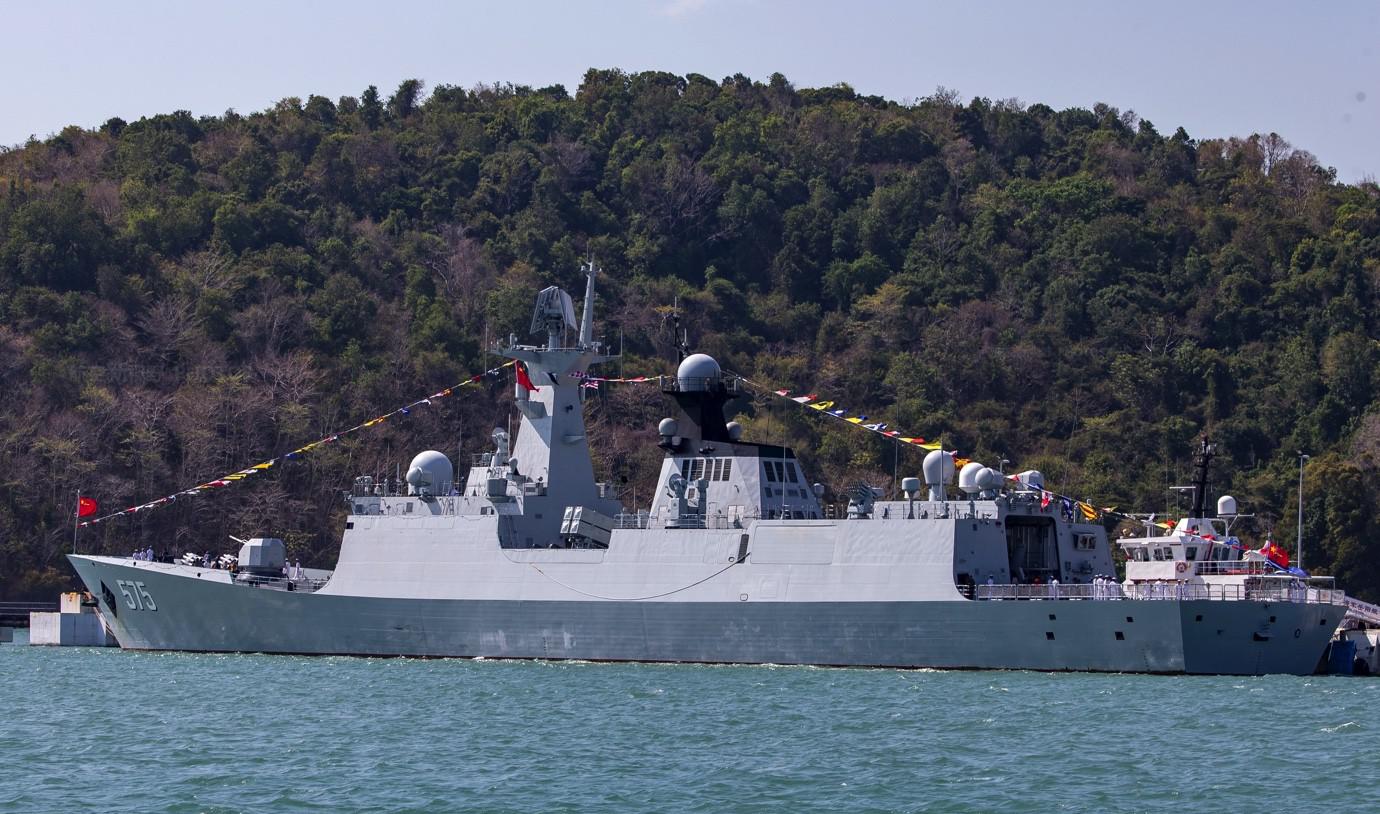 中国海军054A导弹护卫舰 明星军舰岳阳号高清图 外形战力不俗