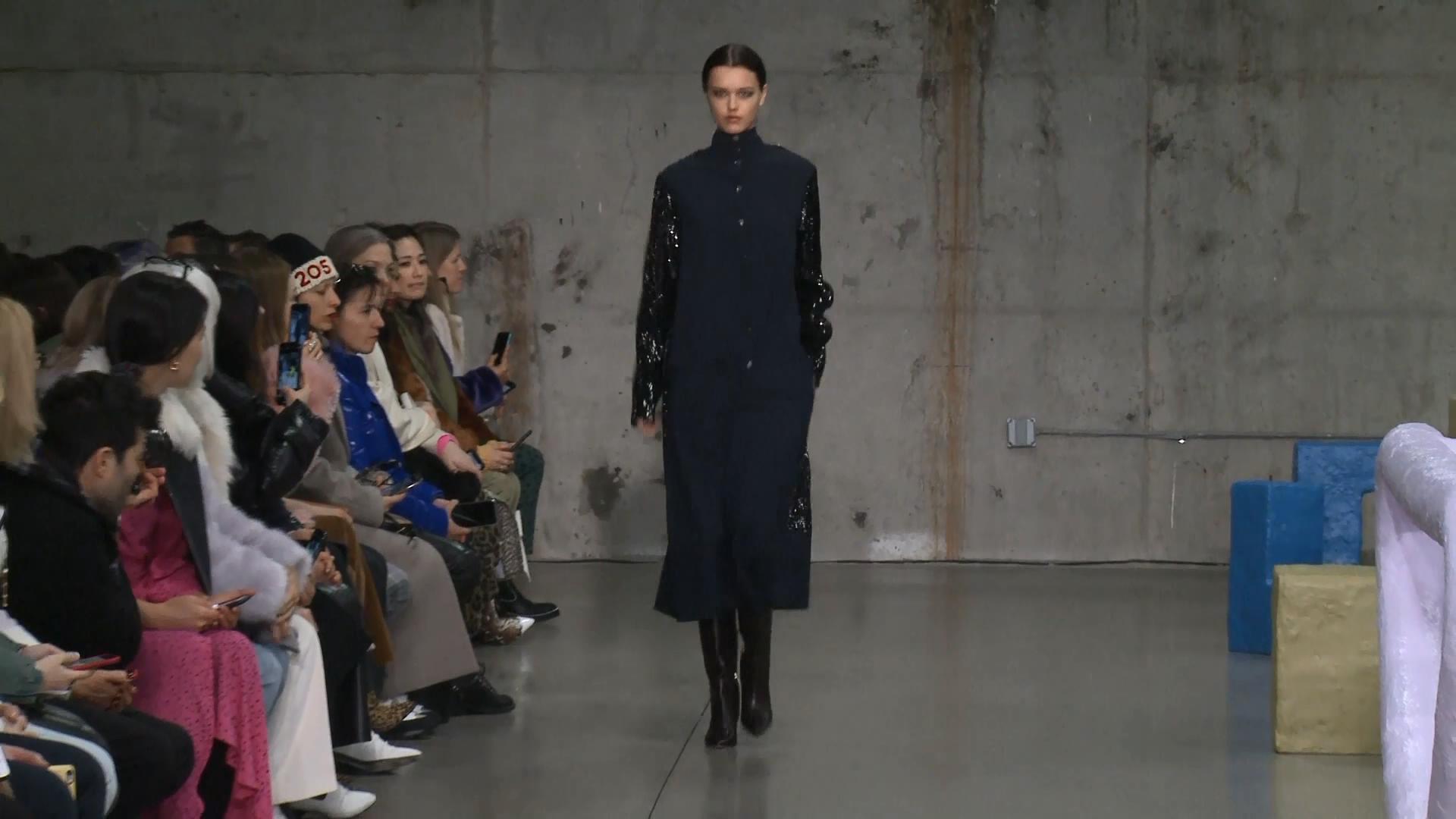 简洁就是力量 Tibi 化繁为简却突显深厚设计功底_新浪新闻