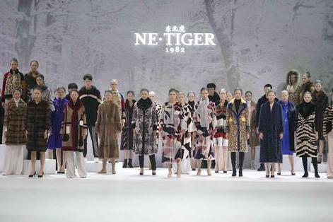NE•TIGER 东北虎举行“华服四季之冬”高级定制发布会|华服|高级定制|东北虎|皮草|四季_新浪新闻
