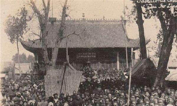 实拍真实老照片：从晚清到80年代，那跨越百年的庙会，热闹纷繁庙会佛教集会道教活动新浪新闻
