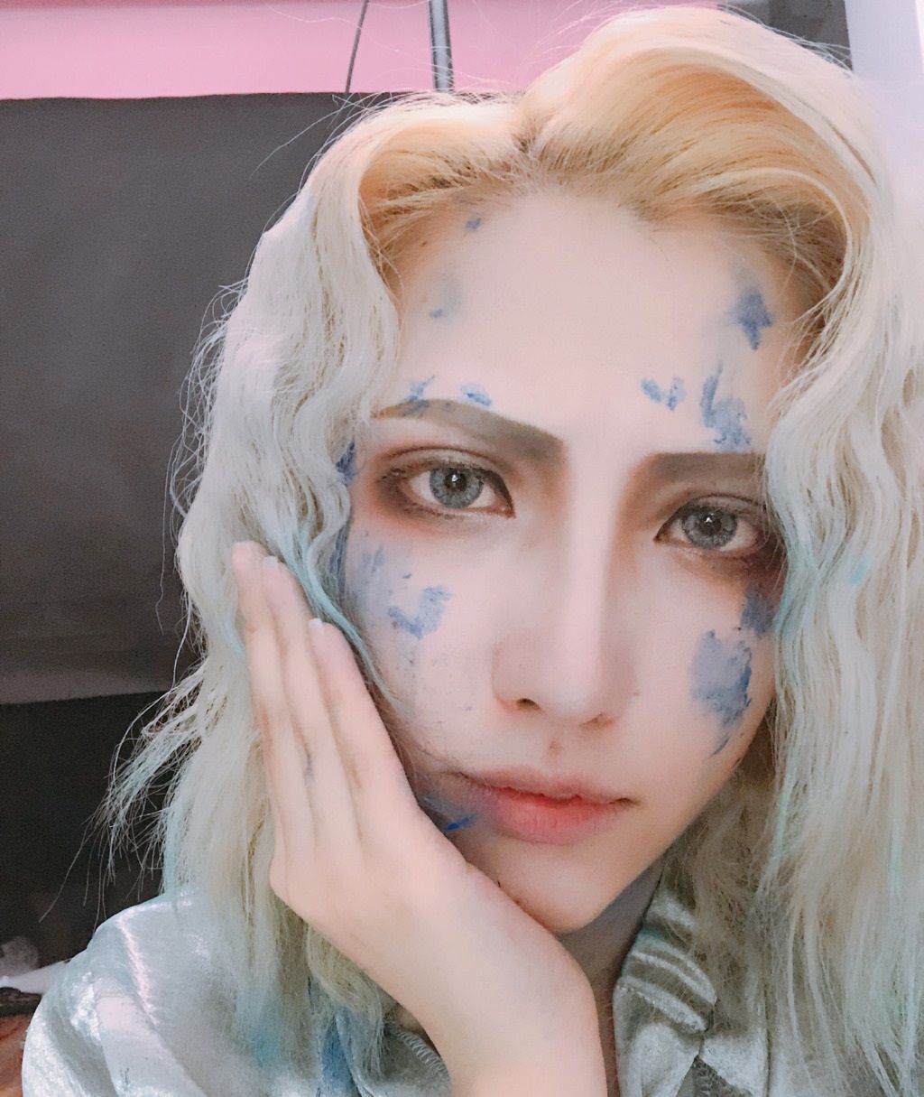 这个小姐姐是知名coser，颜值不输明星，cosplay更加惊艳！