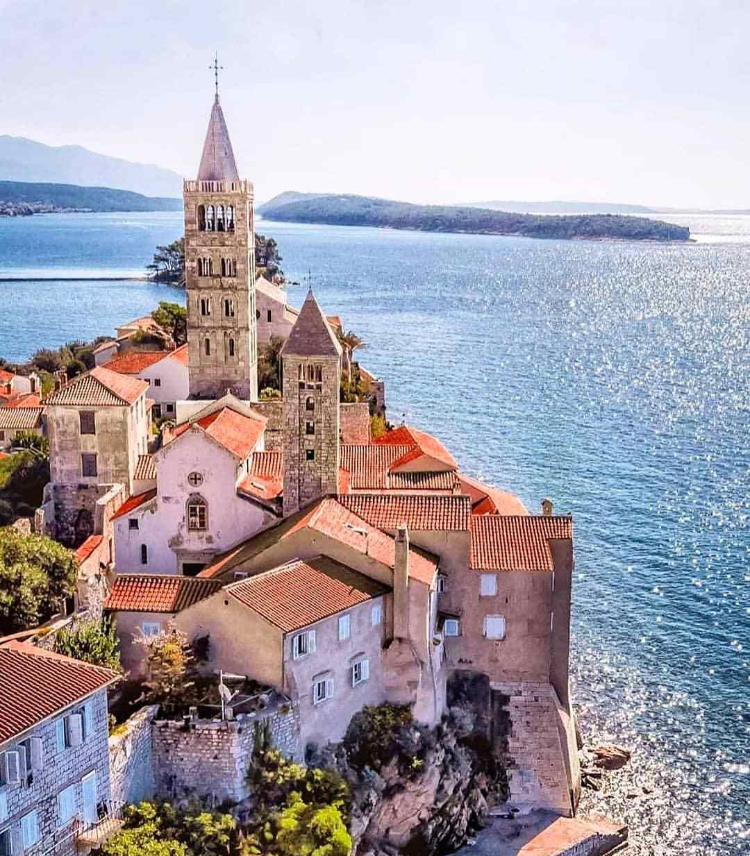 魅力克罗地亚：绝美的海岸风光，迷人的自然景象