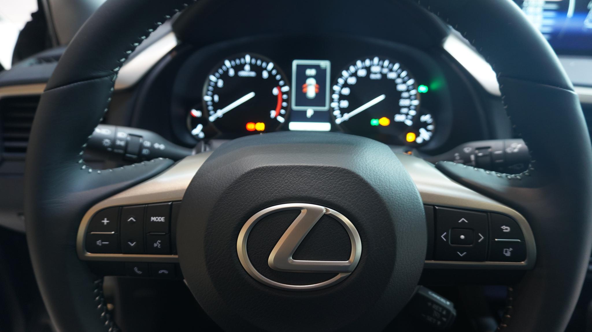 雷克萨斯RX300了解一下-新浪汽车