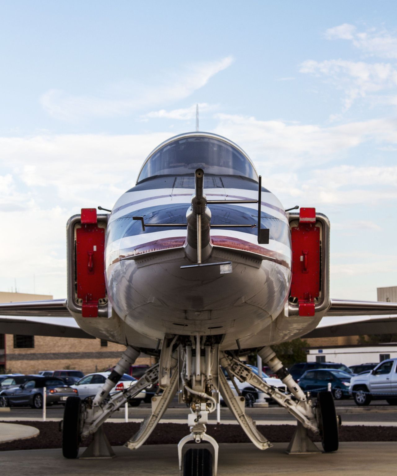 前掠翼先锋，细看美国X29验证机，比苏47金雕更厉害