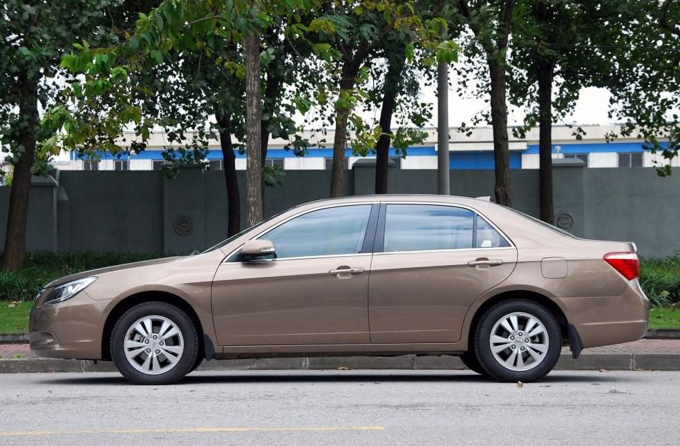 比亚迪G6给你非凡的驾驶体验，全方位配置，层次感十足-新浪汽车