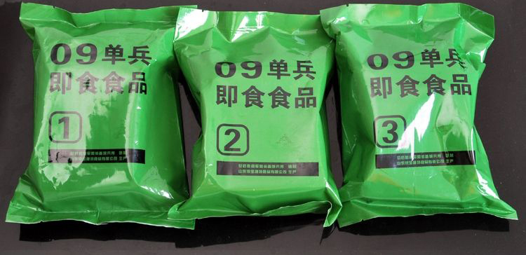 网上的那些军粮试吃，真是军队士兵的单兵口粮吗？|军粮|口粮|士兵_新浪新闻