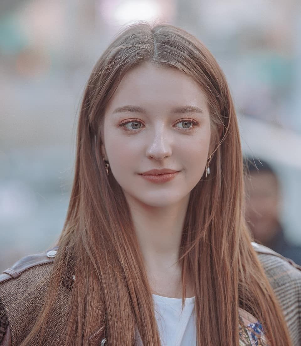 Angelina Danilova韩国时装周掠影，这是什么神仙颜？|时装周|神仙|韩国_新浪新闻