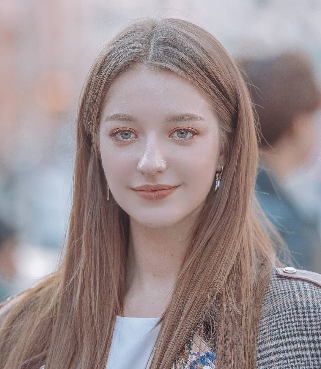 Angelina Danilova韩国时装周掠影，这是什么神仙颜？|时装周|神仙|韩国_新浪新闻