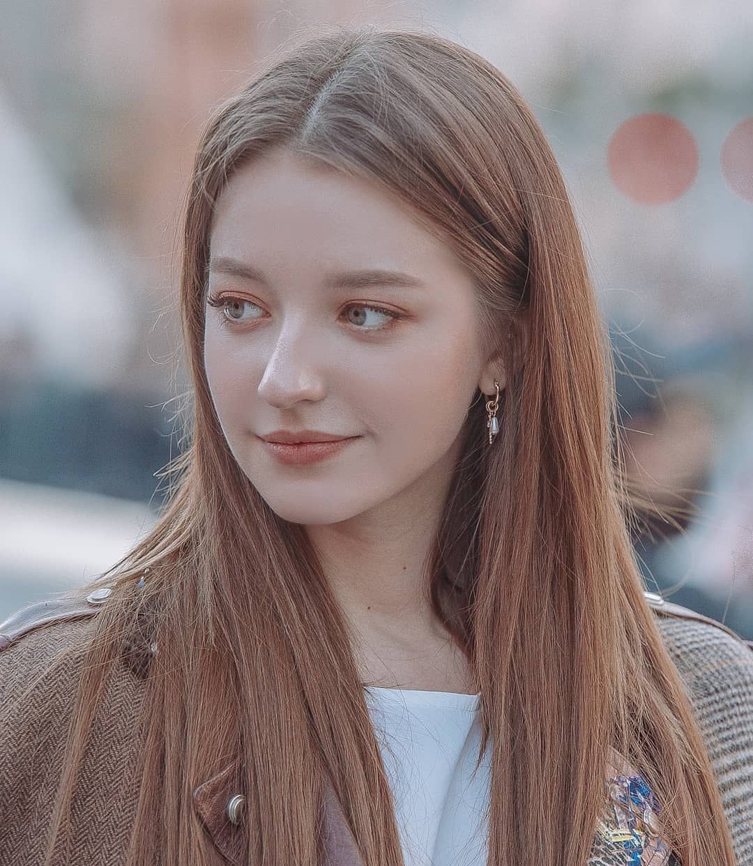 Angelina Danilova韩国时装周掠影，这是什么神仙颜？|时装周|神仙|韩国_新浪新闻