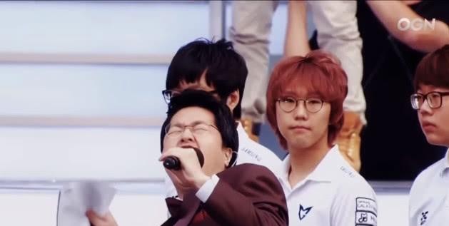 咆哮帝登上韩国Maxim杂志 第一期封面|封面|杂志|韩国_新浪新闻