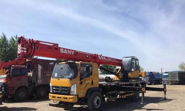 最全国产12t级汽车吊详尽对比，你更中意哪款-新浪汽车