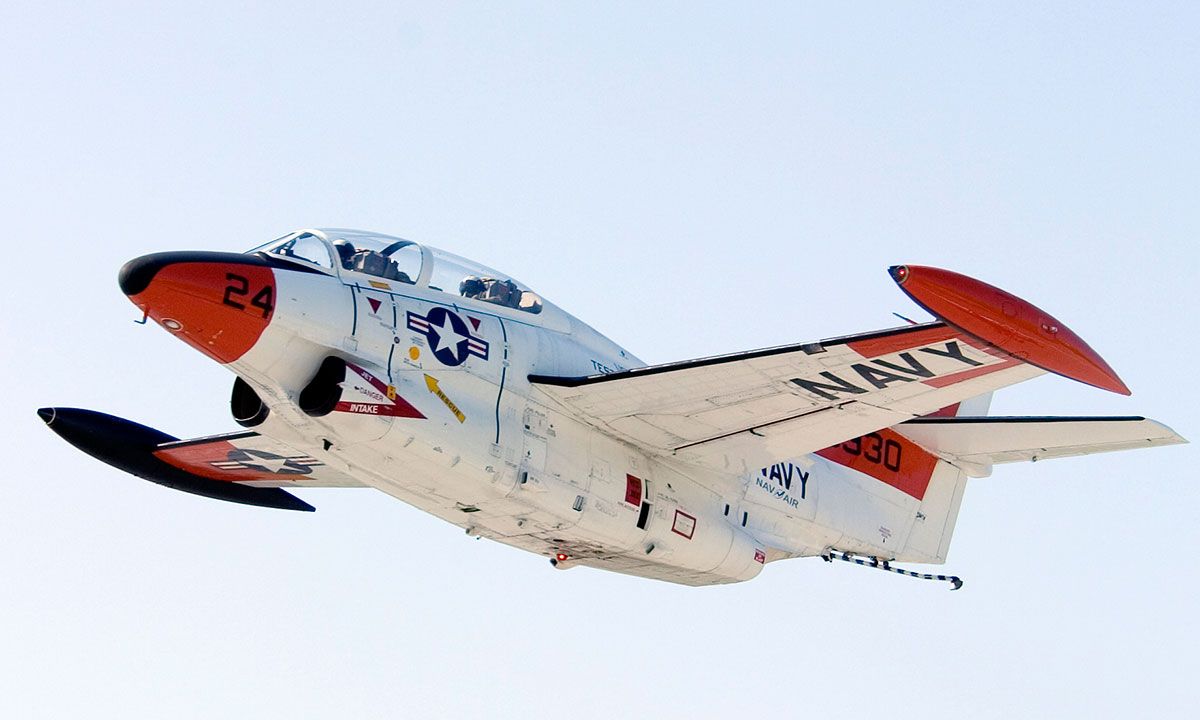 美海军T-2C七叶树喷气教练机性能图解