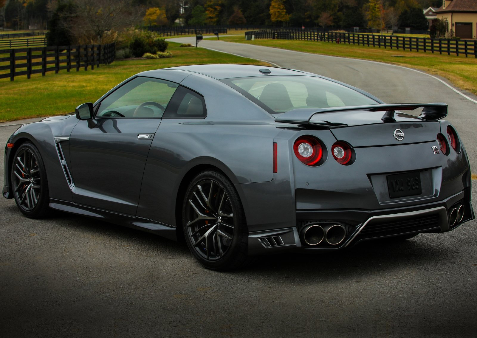 来自东瀛的战神，2018日产GTR-新浪汽车