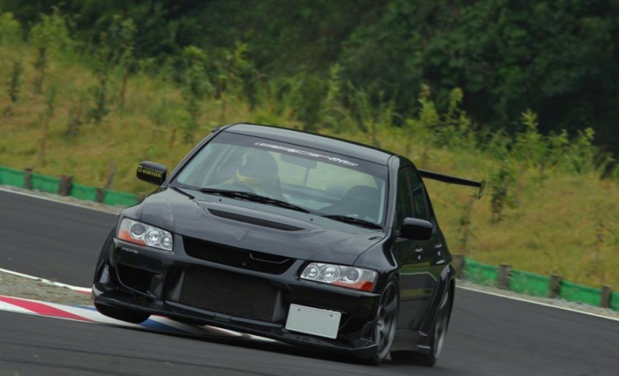 对于这台改装版老款三菱LANCER EVO进行分析与点评