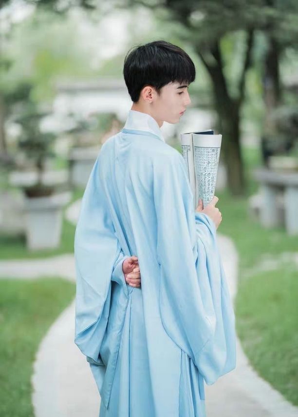 不同的穿搭有不同的气质，不妨来看这6位古代美男子怎么穿搭的？|帅哥|长袍|气质_新浪新闻