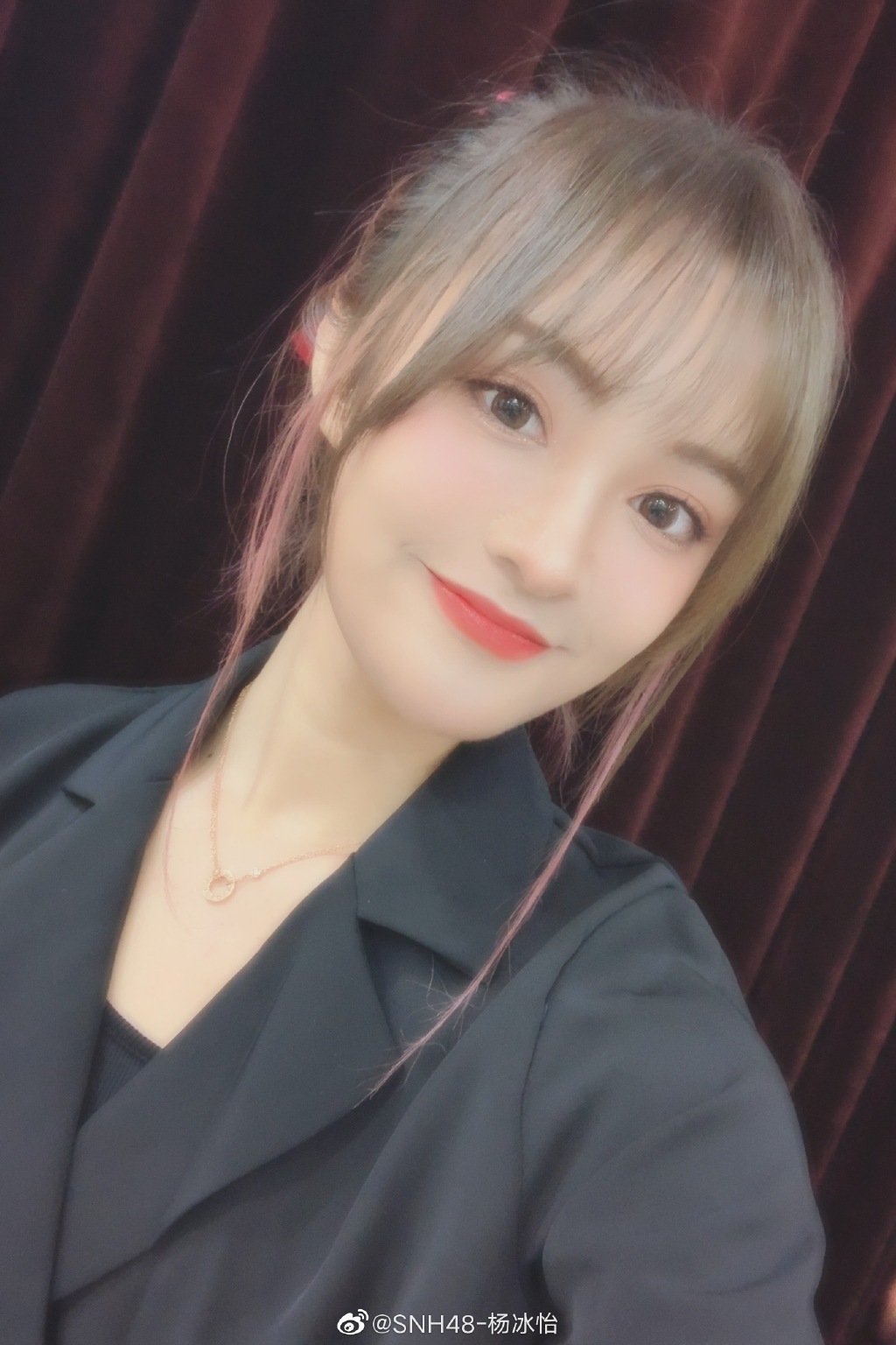 偶像美少女SNH48-杨冰怡迷人写真美照欣赏