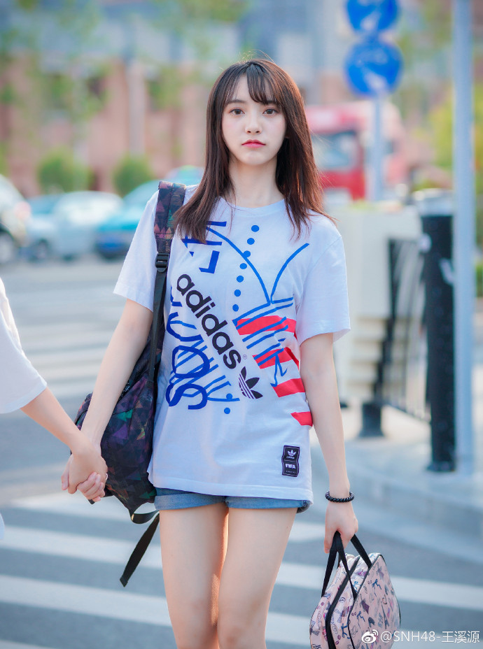 偶像女团SNH48王溪源美少女可爱写真美照