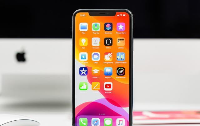 预测：2021年的iPhone将没有任何端口__财经头条