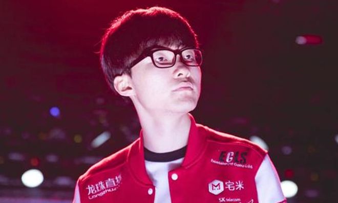LOL：Faker的成名英雄，加里奥“一保四”，劫反杀Ryu！