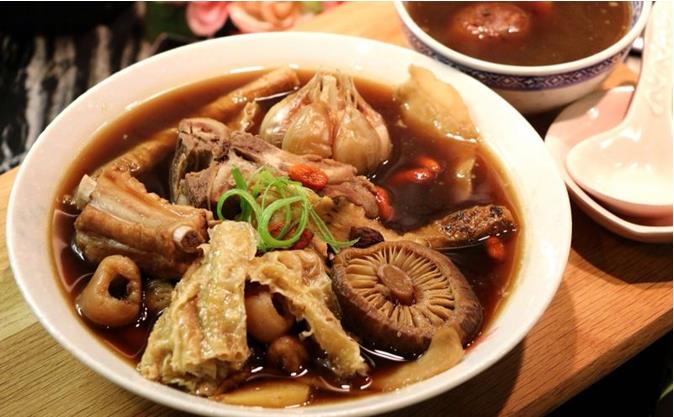 肉骨茶、咖喱三宝，这些东南亚浓汤美味，为您的餐桌添色