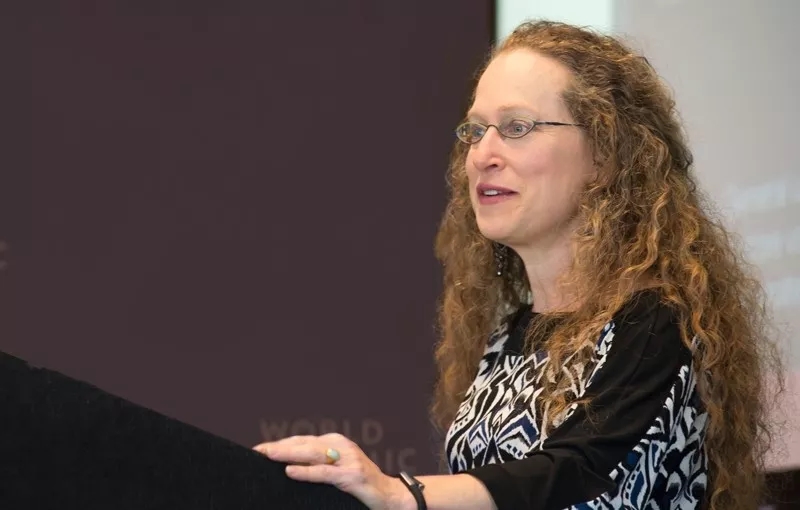 CCAI2019｜Justine Cassell：担心机器取代人？要相信人类！__财经头条