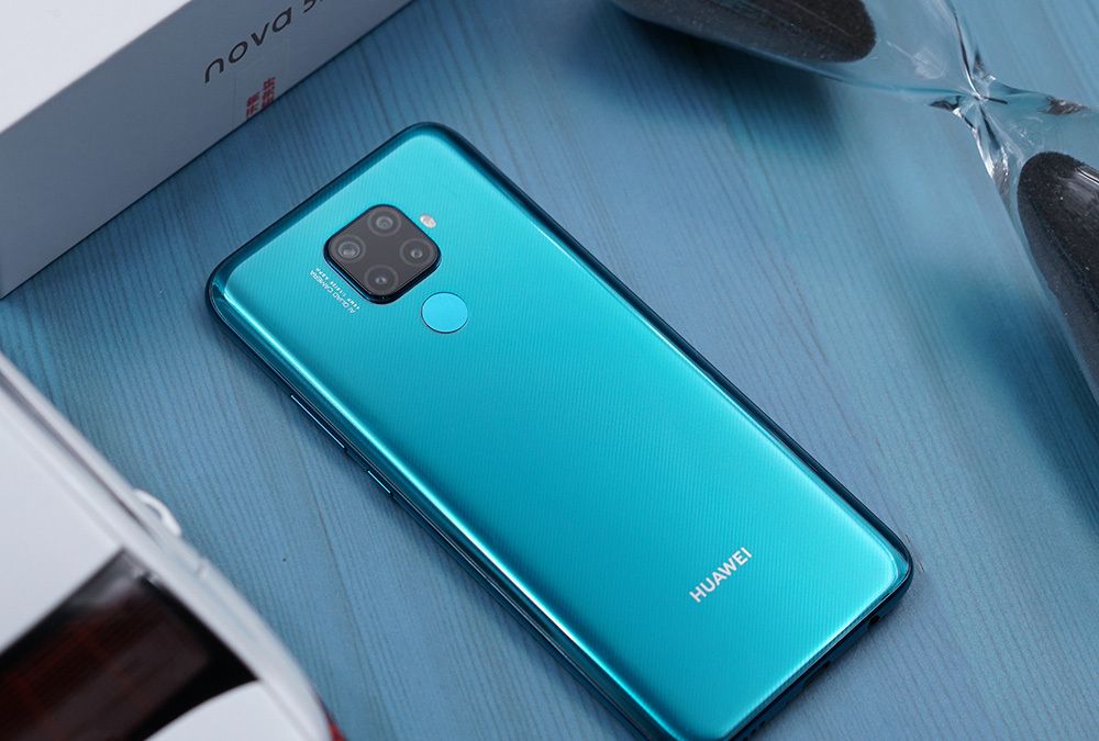华为nova 5i Pro图赏：极点屏+多场景AI四摄__财经头条