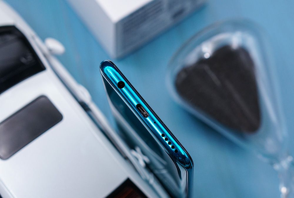 华为nova 5i Pro图赏：极点屏+多场景AI四摄__财经头条