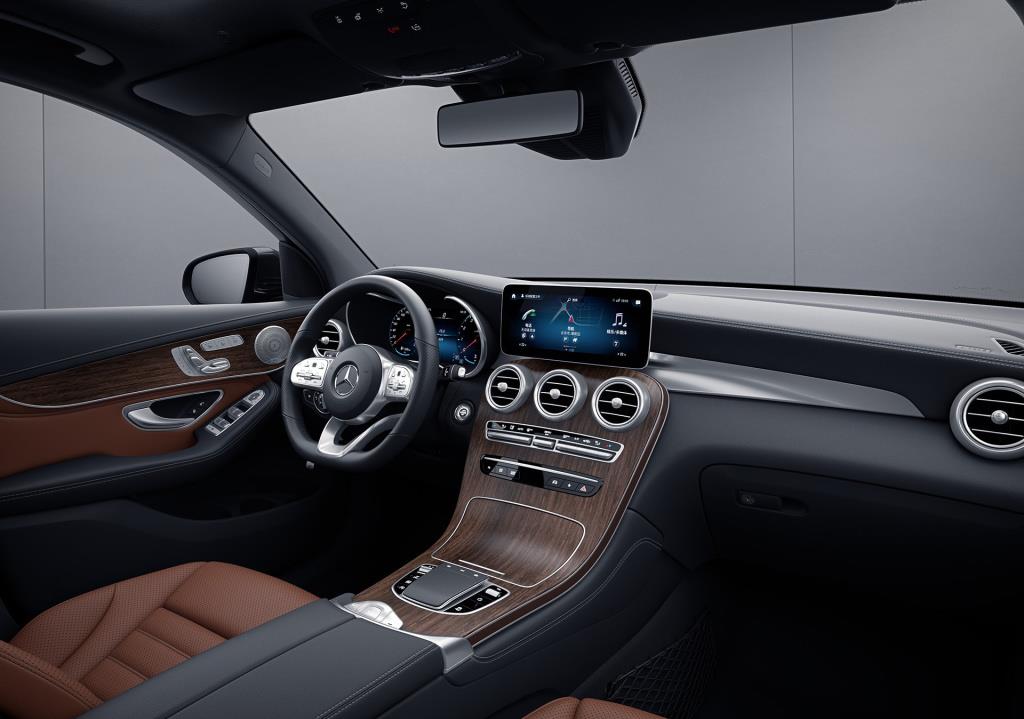 20款奔驰GLC260改装ACC自适应巡航23P驾驶辅助-新浪汽车