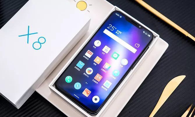 魅族 X8 不止有性价比！性能出众！__财经头条