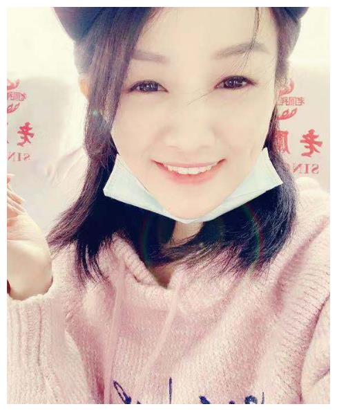 YY主播文er透漏自己2020年合同到期, 签文er需缴纳300万违约金|文er|公会|主播_新浪新闻