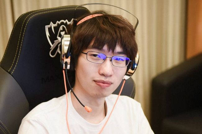 LOL职业选手都是游戏宅？这几位高学历了解一下_新浪新闻