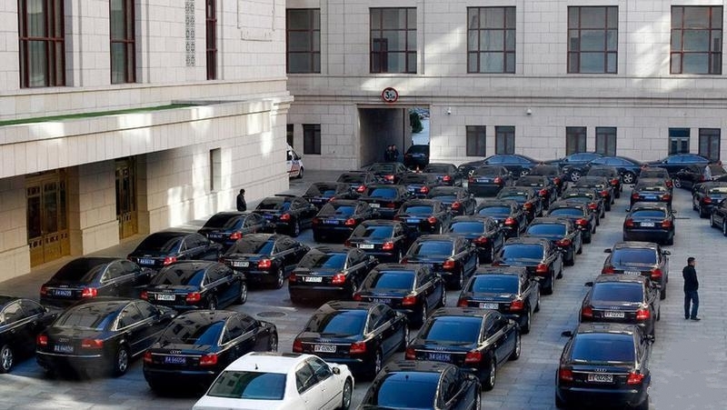 在Ta面前，马云的五个8都是弟弟?揭秘京AG6与京A8秘密