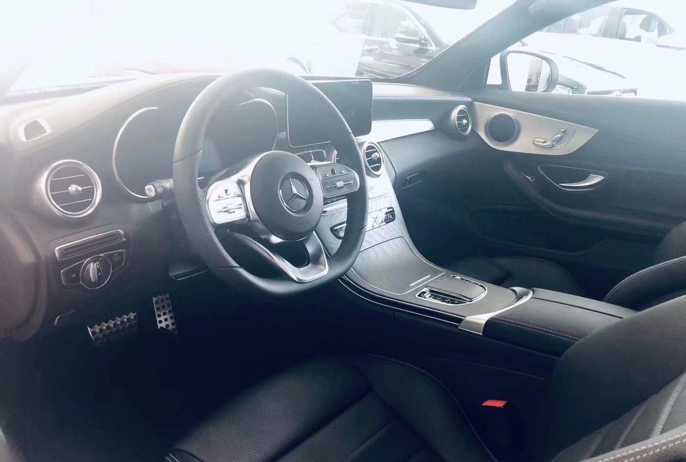 2019款奔驰C260轿跑实拍：它是一台价格亲民的奔驰轿跑车