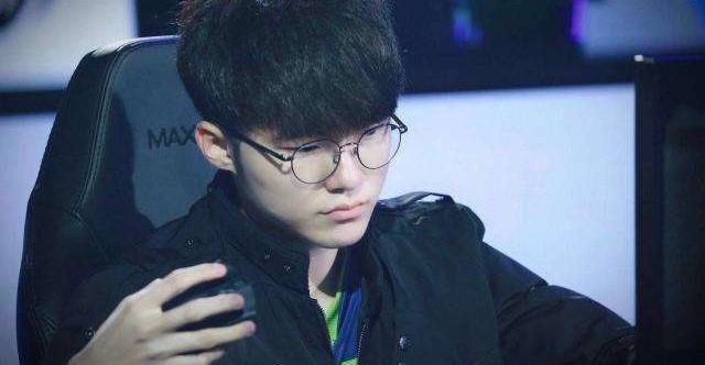 Faker人物志：我曾壮志豪迈登上巅峰，也将满怀坦荡走向萧然