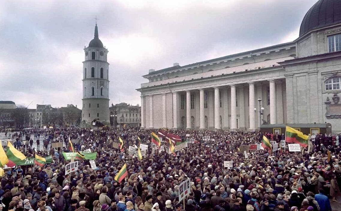 记录苏联“八一九政变”的20个历史瞬间|政变|苏联|历史_新浪新闻