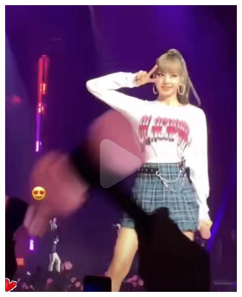 lisa上台热舞成“蹦迪女王”，看她摇头的姿势，全场都嗨翻了|女团|男团|舞台_新浪新闻