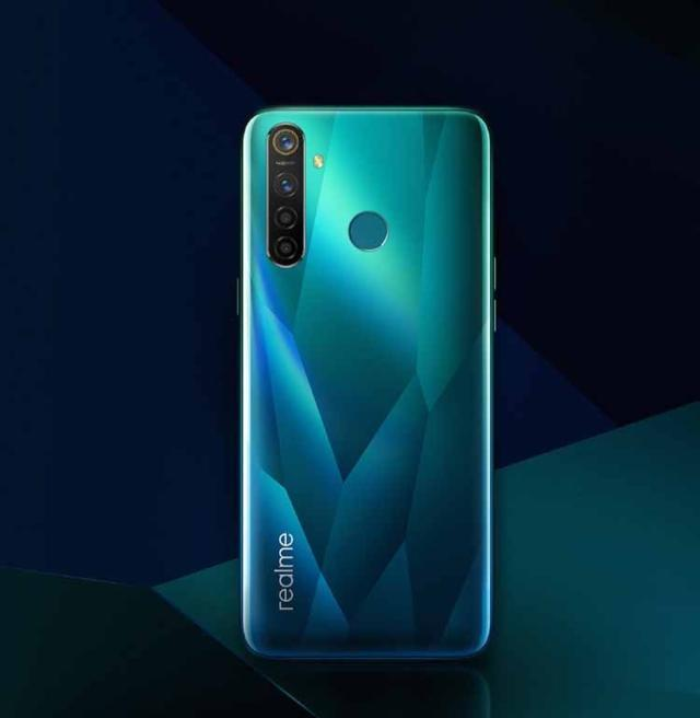 realme预热“真敢说”发布会 说售价还是Redmi？__财经头条