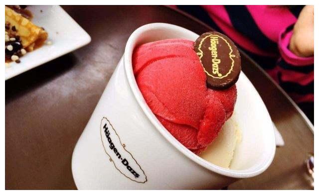 常见最贵的4种雪糕，哈根达斯都不算啥，它才是真正的王者！