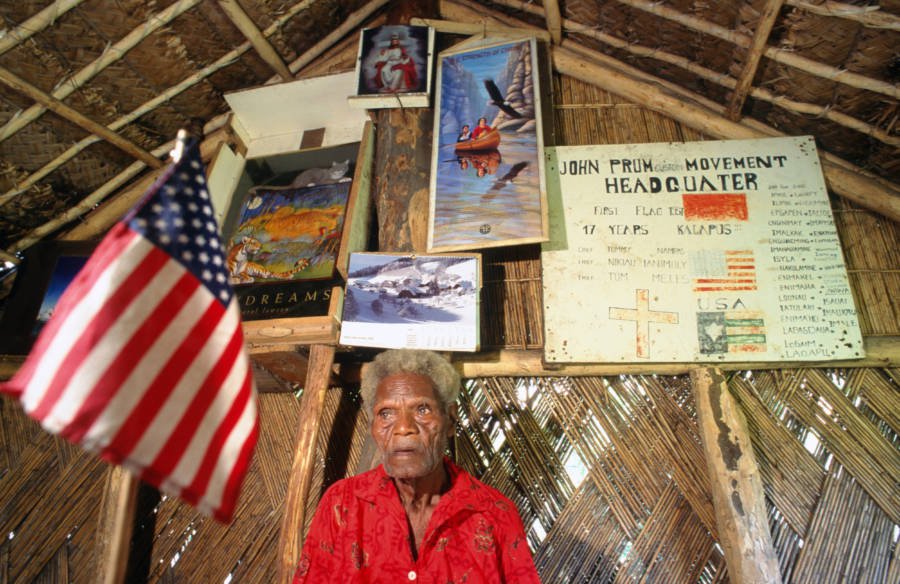 货物崇拜：太平洋岛民上演搞笑版崇洋媚外，美国人躺枪|塔纳岛|岛民|美国人_新浪新闻