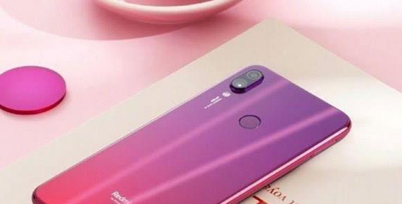 vivoZ5再次曝光：骁龙712＋三摄，横扫千元市场！__财经头条