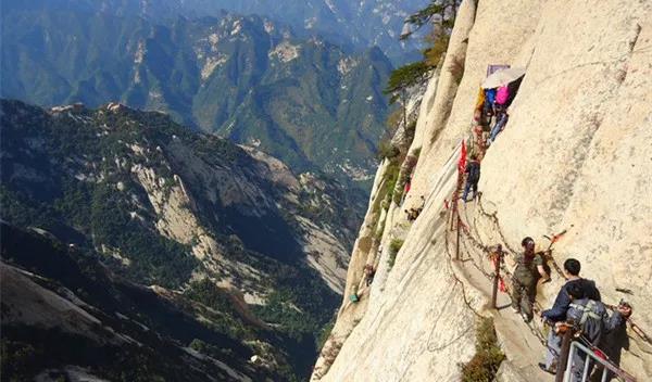 探索华山：未解之谜之【全真岩】