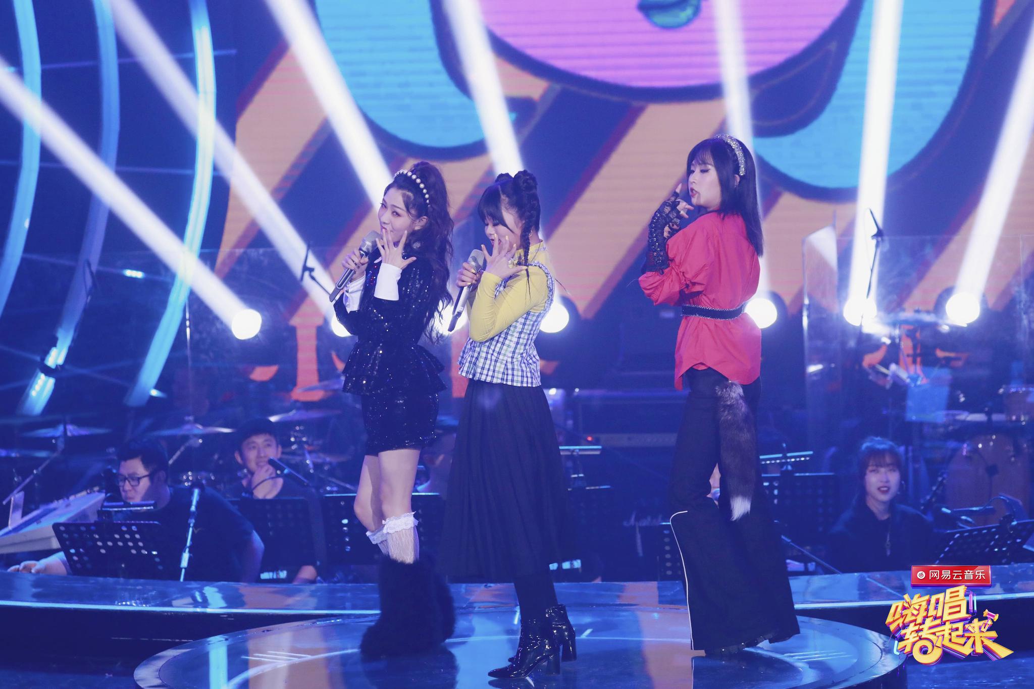 3unshine直面回应争议 《嗨唱转起来》自信唱响《青春修炼手册》